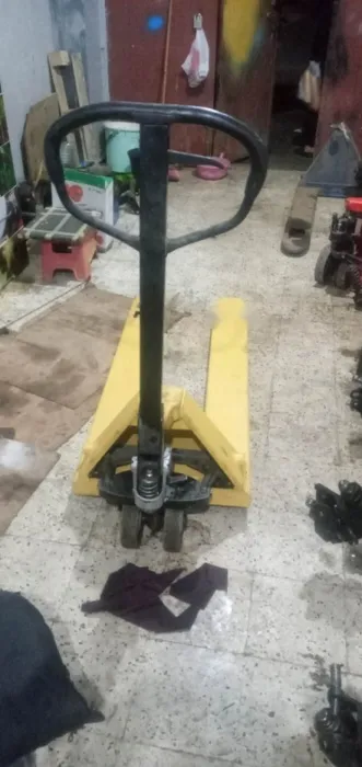 Livreurs et coursiers à Tessala El Merdja